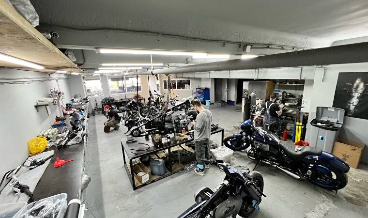 Motosiklet tamiri Zillers Garage, Moskova, foto