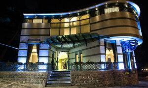 Restaurant Tavaduri (Vladimer Maiakovski Street No:2/4), restoran  Tiflis'ten
