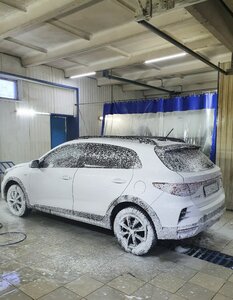 Автомойка (ulitsa Kalinina No:2, rabochiy posyolok Tevriz), otomobil servisi  Omskaya oblastından