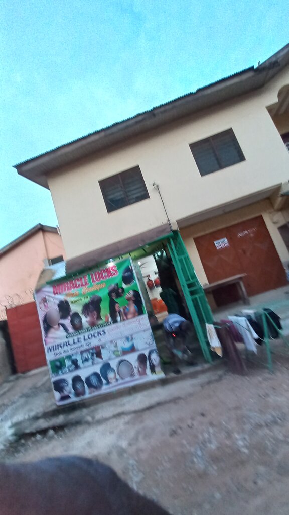 Kuaförler Miracles Locks Hair Boutique, Dünya, foto