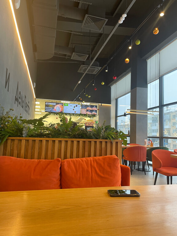 Suşi restoranı Sushkof i pizza, Verhniaya Salda, foto