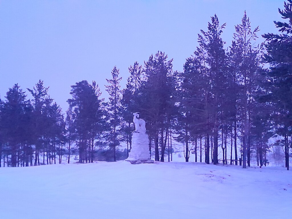 Park, sokak heykeli Kamenniy Baran, Doğu Kazakistan eyaleti, foto