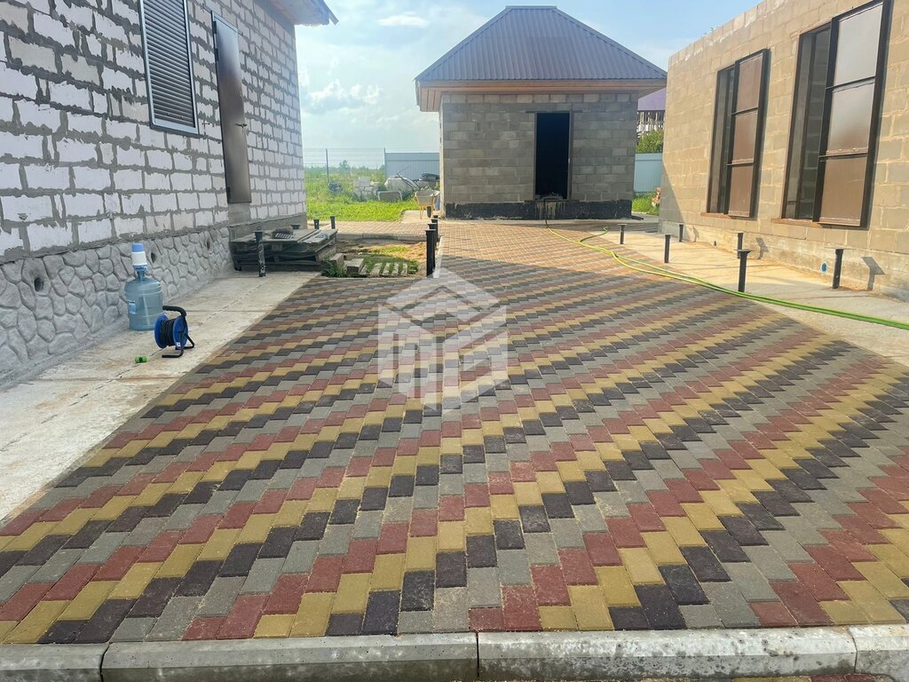 Kaldırım taşları MojayskGroup, Moskova ve Moskovskaya oblastı, foto