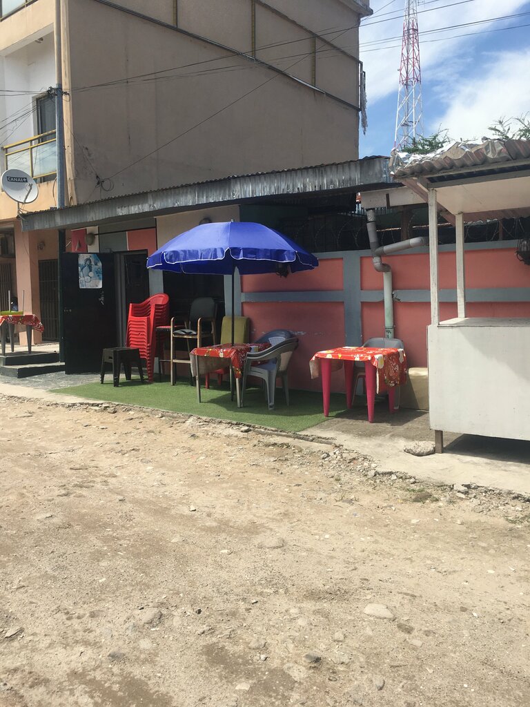 Bar Cave, Brazzaville, foto