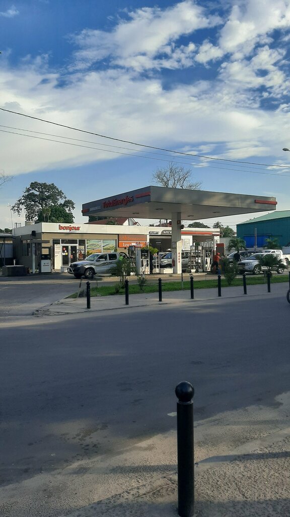 Benzin istasyonu TotalÉnergies, Brazzaville, foto