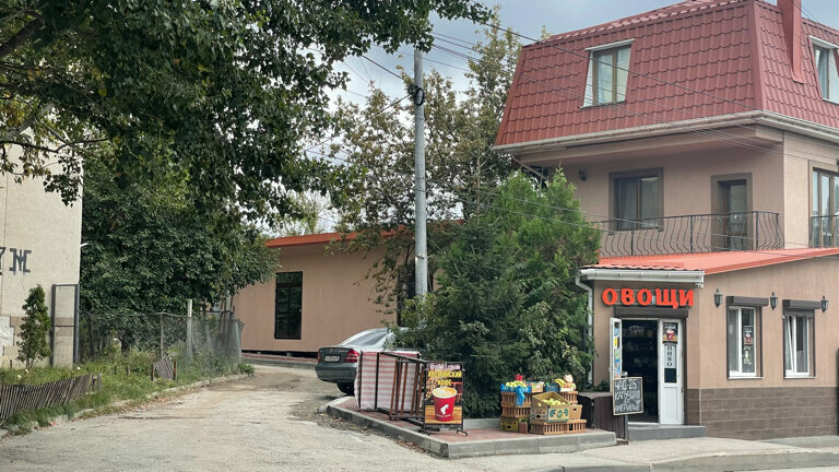 Manavlar Овощи и фрукты, Simferopol (Akmescit), foto