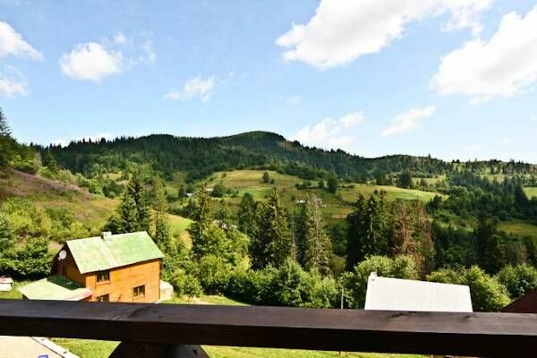 Otel 12 Mesyatsev - May, Lvivska oblastı, foto
