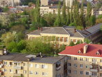 Shkola № 6 im. V. S. Grendzhi-Donskogo (Polova vulytsia No:22), ortaokul  Ujgorod'dan