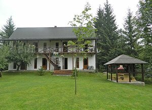 Зоряний (Ivano-Frankivska Region, Yaremchanska miska rada, selo Mykulychyn), otel  Yaremcha'dan