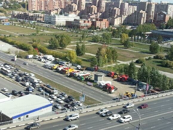 Otoparklar Solnechny svet, Novosibirsk, foto