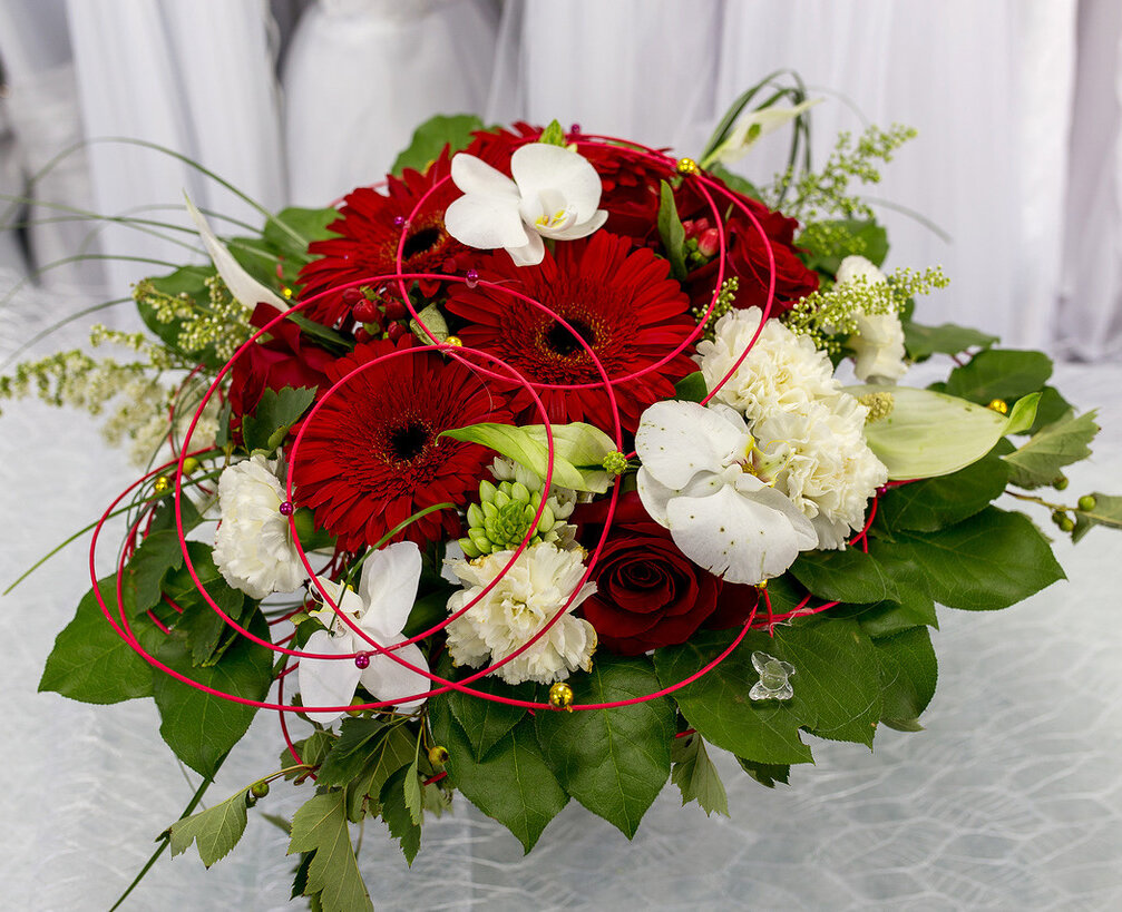 Çiçek teslimatı Tsvetovozov, Neftekamsk, foto