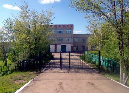 Ortaokul Средняя общеобразовательная школа, Saratovskaya oblastı, foto