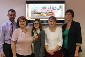 Mezhposelencheskaya tsentralnaya biblioteka (Oktyabrskaya ulitsa No:1Н), kütüphaneler  Nizgneudinsk'ten