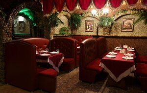 Shashlychny dvor (ulitsa Beryozovaya Roshcha No:64Б, Irkutsk), kafe  Irkutsk'tan