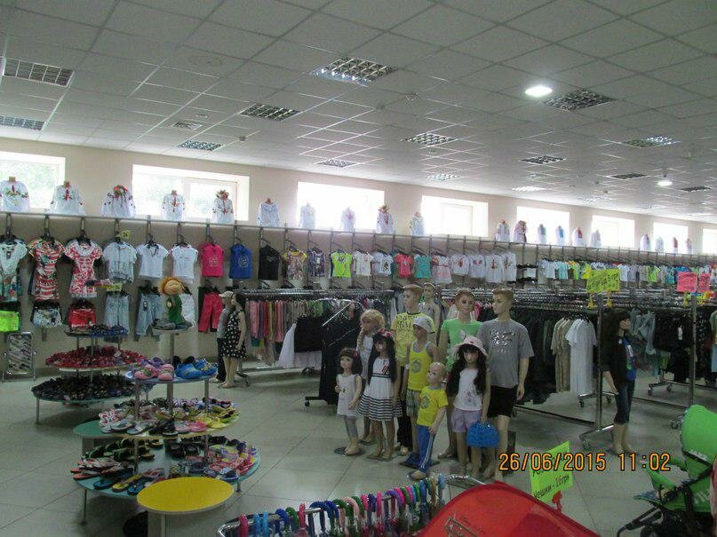 Alışveriş merkezleri Magazin Kotya, Smela, foto