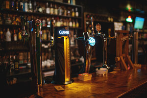 Олдмэн паб (Gagarina Street No:14), bar  Omsk'tan