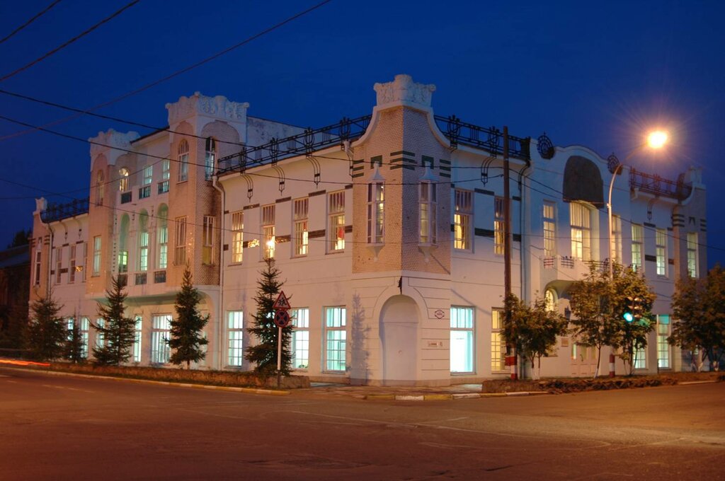 Müzik okulları ve konservatuarlar Kolledzh muzykalny, Buzuluk, foto