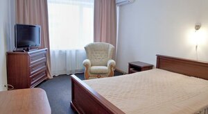 Standard Hotel Kiev (Святошинська вулиця No:2), otel  Kiev'den