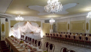 Meridian (Yuzhnoye Highway No:101Б), restoran  Tolyatti'den (Togliatti'den)
