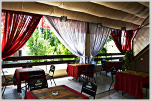 Kafe De Pari (вулиця Перемоги No:3Г, Білгород-Дністровський), kafe  Belgorod‑Dnestrovskij'den