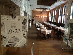 Restoran Kuren (Ivano-Frankivska Region, Yaremchanska miska rada, selo Polianytsia, Nyzhnia rezydentsiia), restoran  Yaremcha'dan