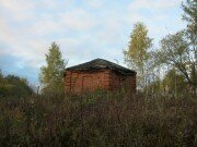 Şapel, haç anıtı Chasovnya u Khripeley, Kostromskaya oblastı, foto