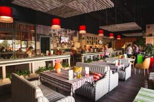 Kafe Pesto (Anny Akhmatovoi Street No:30, Kyiv), restoran  Kiev'den