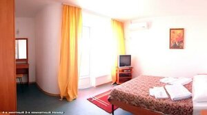 Alyy Parus (улица Спендиарова No:30), otel  Sudak'tan