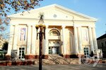 Ukrainsky dom Peremoga (bulvar Tarasa Shevchenka No:27), konser salonları  Ternopol'dan