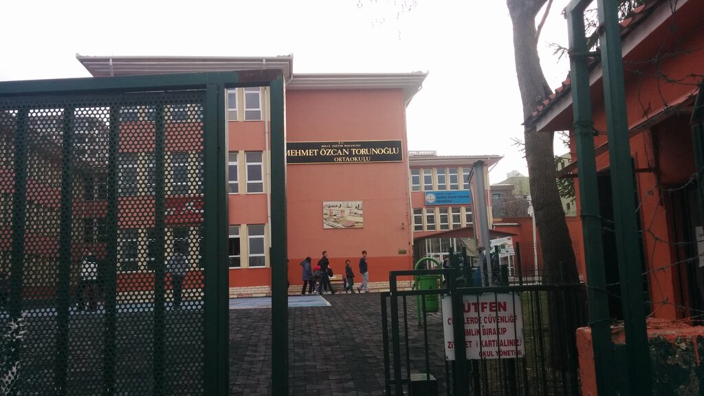 Ortaokul Mehmet Özcan Torunoğlu Ortaokulu, Ankara, foto