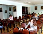 Gosudarstvennoye vyssheye uchebnoye zavedeniye Dnepropetrovsky tekhnologo-ekonomichesky kolledzh (Aviatsiina Street No:33), yüksekokul  Dnepropetrovsk'tan