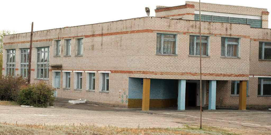 Ortaokul Srednyaya shkola pos. Yuzhno-Stepnoy Mou, Kartaly, foto