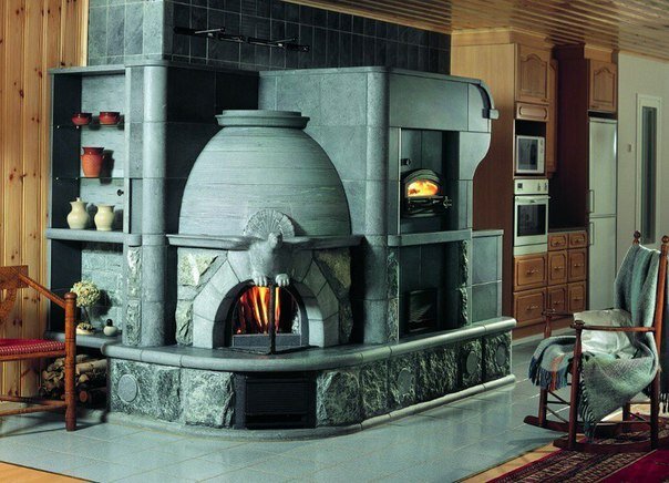 Soba, şömine Kaminnoye teplo, Tomsk, foto