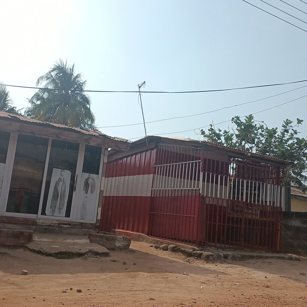 Kuaförler God is great Shop, Dünya, foto