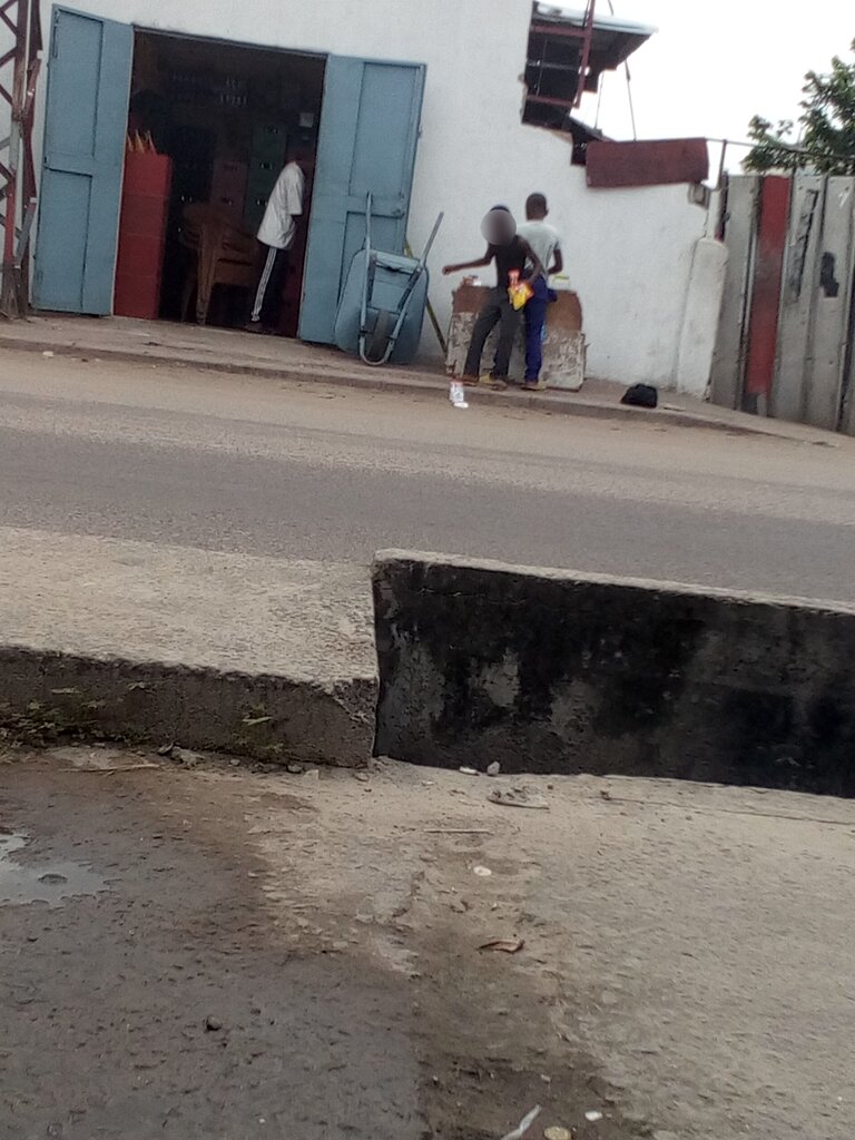 Alkolsüz içecekler Dépôt De Boisson, Brazzaville, foto