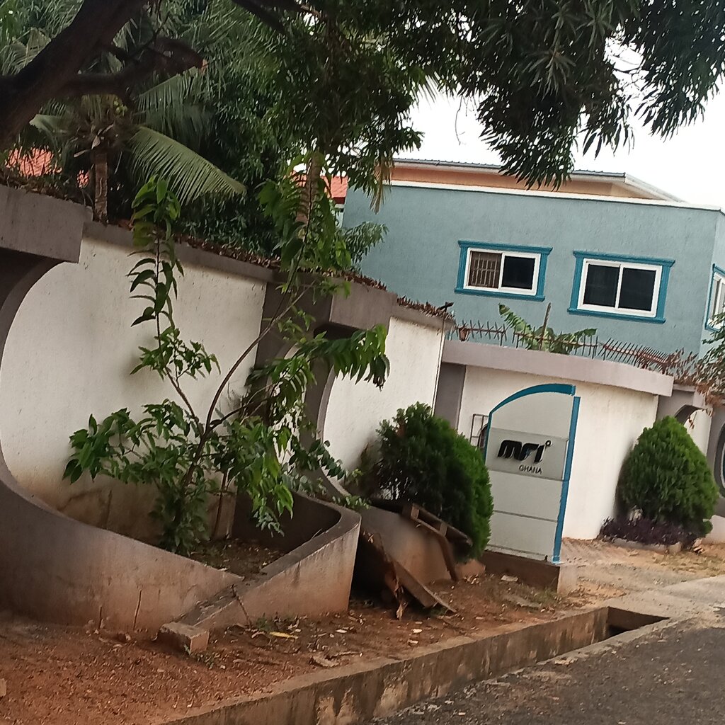 Giyim mağazası Mfi Ghana Limited, Akra, foto