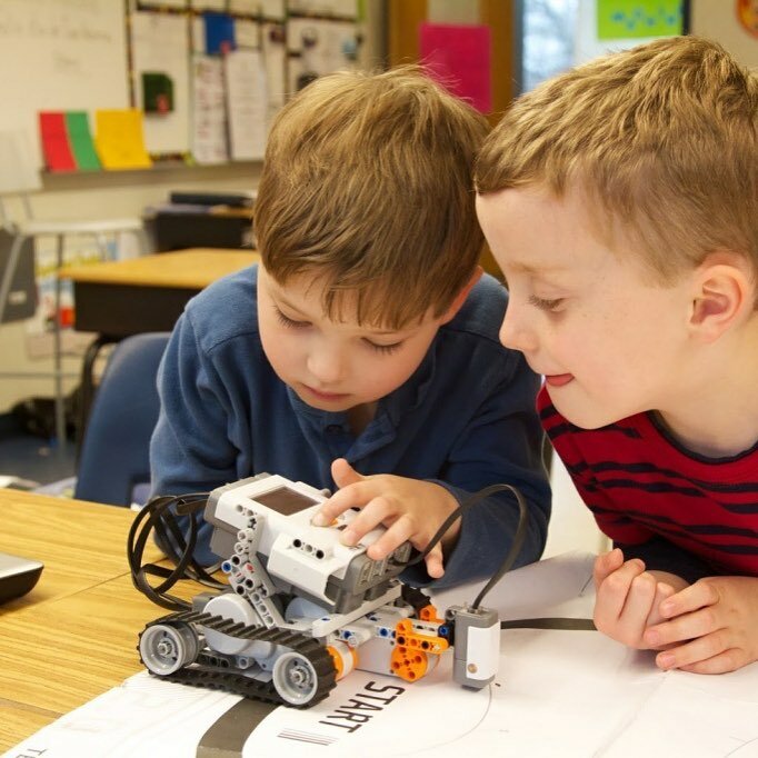 Çocuk ve gençlik merkezleri РоботУМ, Stavropol, foto