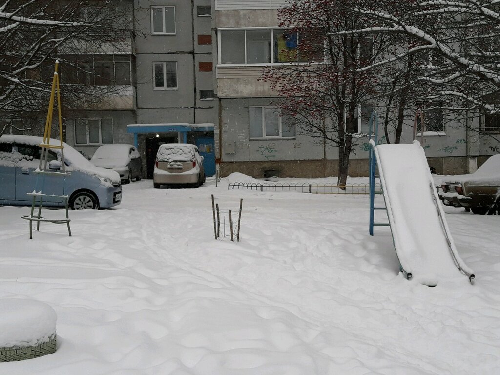 Oyun alanı Playground, Krasnoyarsk, foto