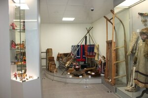 Muzey istorii russkogo byta (Pervomayskaya ulitsa No:15, Nizhnevartovsk), müzeler ve sanat galerileri  Nijnevartovsk'tan
