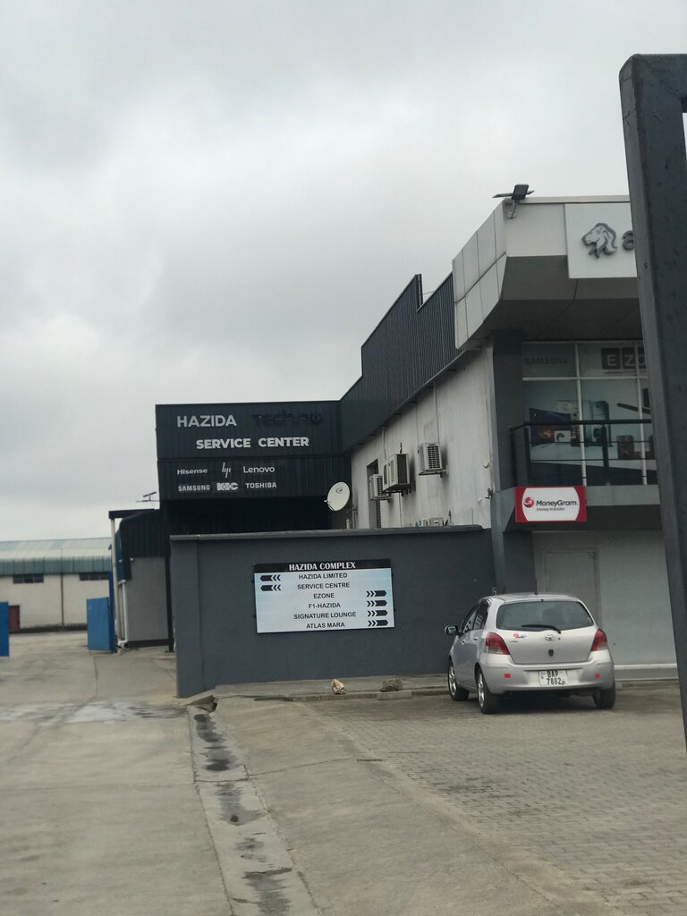 Otomobil servisi F-One Hazida Limited, Lusaka, foto