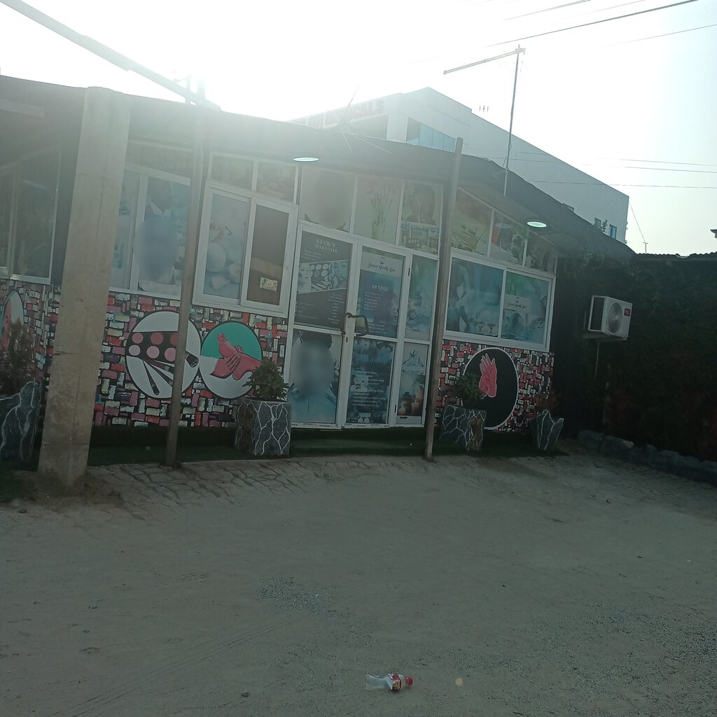 Güzellik salonu Beks Makeover, Akra, foto