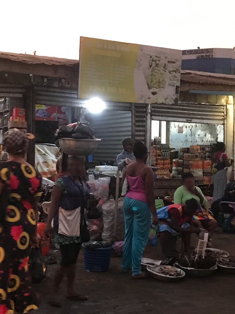 Market Adom Ara Kwa Ventures, Akra, foto