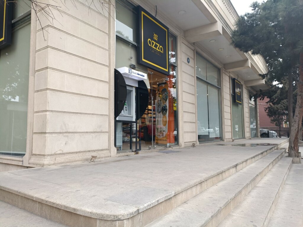 ATM'ler Bank Avrasiya, Bakü, foto