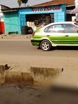 Auto Espoir (Brazzaville, Commune de Ouenzé, Rue Campement), oto lastik tamiri  Brazzaville'den