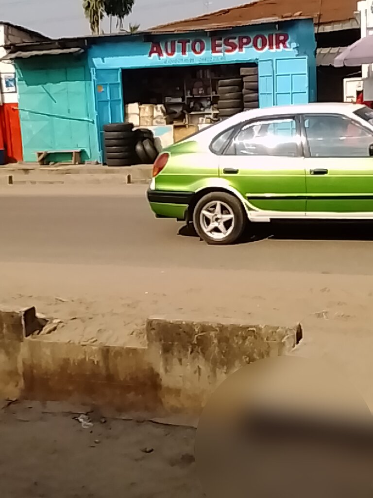 Oto lastik tamiri Auto Espoir, Brazzaville, foto