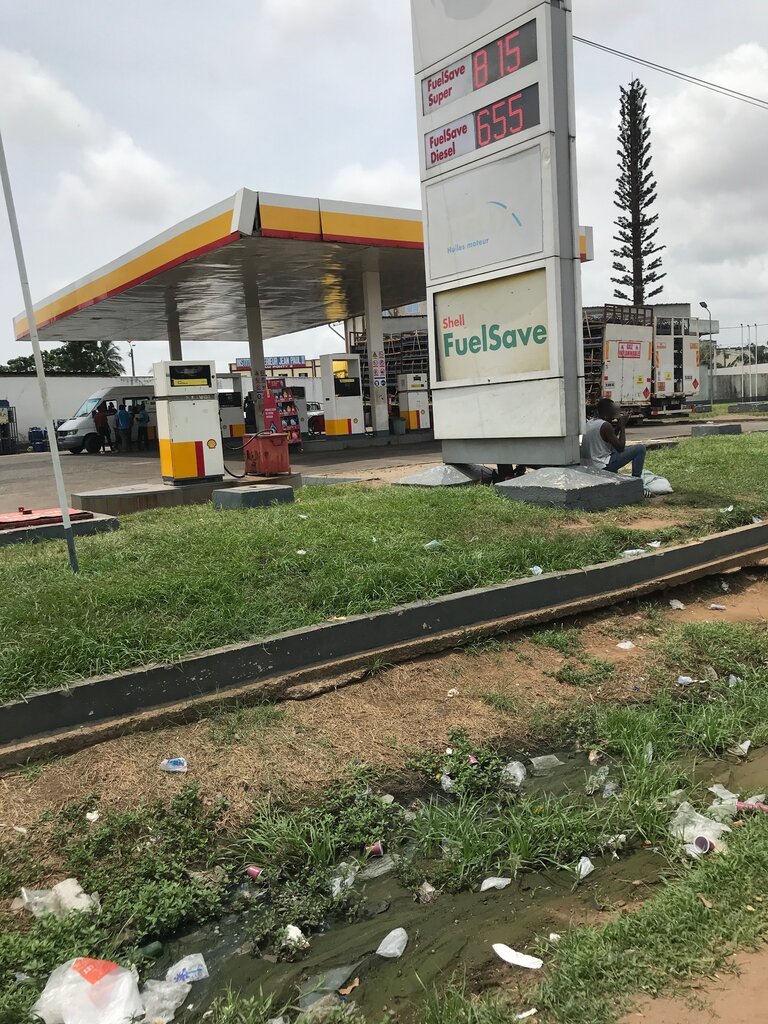 Benzin istasyonu Station shell, Abican, foto