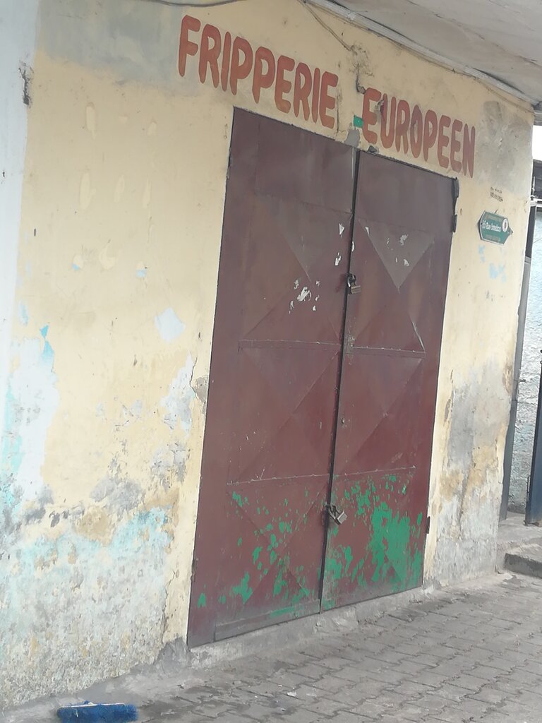 Tapu ve kadastro Friperie Européen, Brazzaville, foto