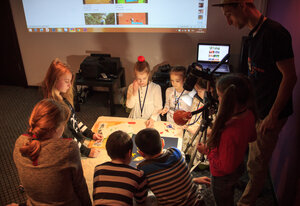 Black Room (Tchaikovskogo Avenue No:84А), eğlence merkezleri  Tver'den