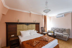 Kras Hotel (ulitsa Lenina No:16Б, Yessentuki), otel  Essentuky'den