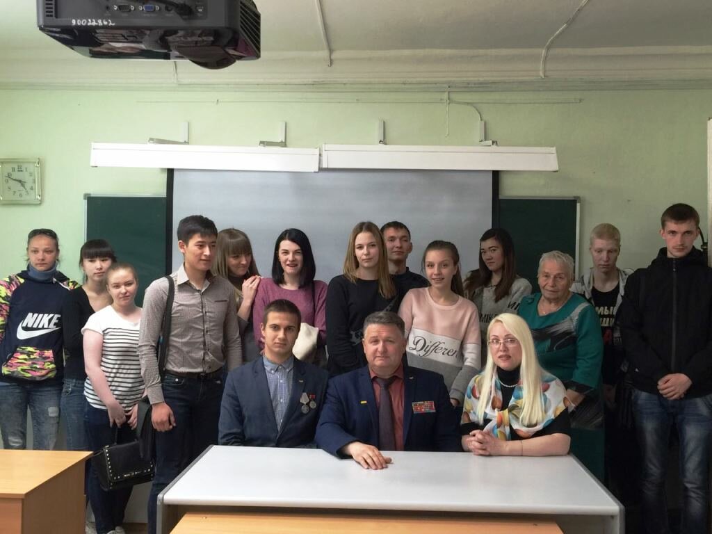 Ortaokul Вечерняя сменная общеобразовательная школа № 1, Sakhalinsk, foto